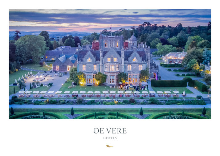 De Vere - 34835_art_De-Vere_Brand-Book_lowres - Page 1