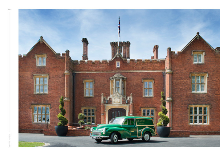 De Vere - 34837_art_De-Vere_Brand-Book_digital_aug - Page 28-29