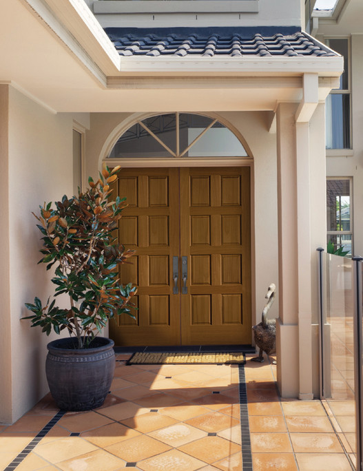 Masonite International - 2022-Wood-Door-Catalog - Page 30-31