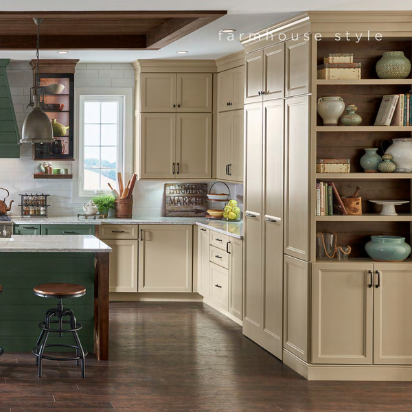 Medallion - Medallion Cabinetry Styles and Spaces Catalog - Page 10-11